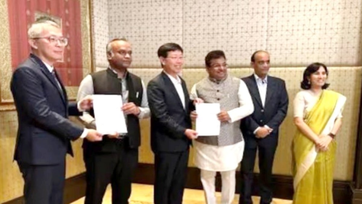 Karnataka Government Collaborates with Foxconn for Rs. 5,000 Crore ...